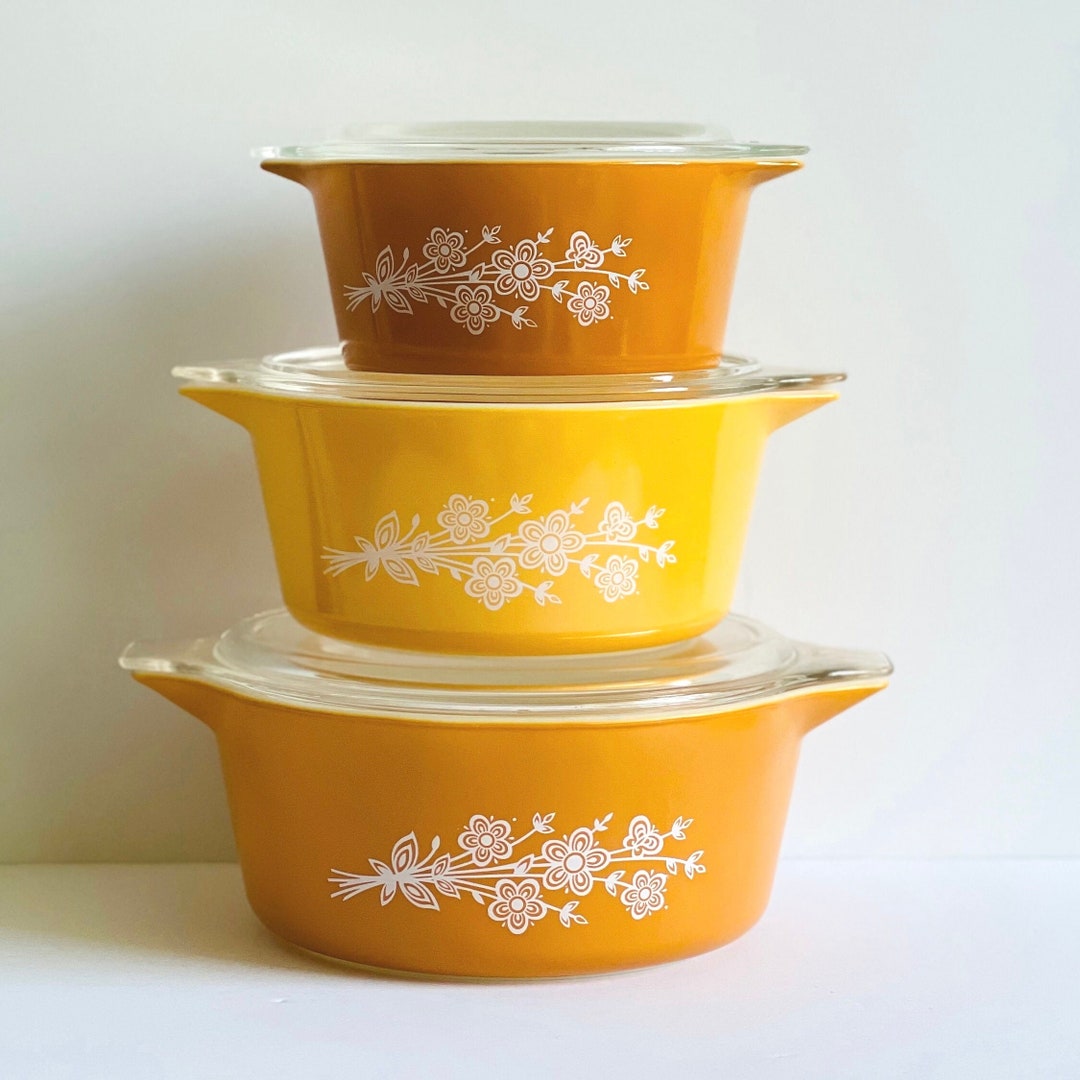 Pyrex Butterfly Gold Casserole Dish With Lids Set of 3 - Etsy