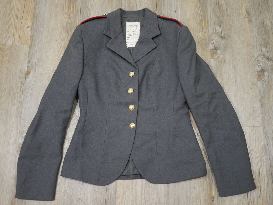 Uniform Women's Gray Qaranc Jackket - Etsy