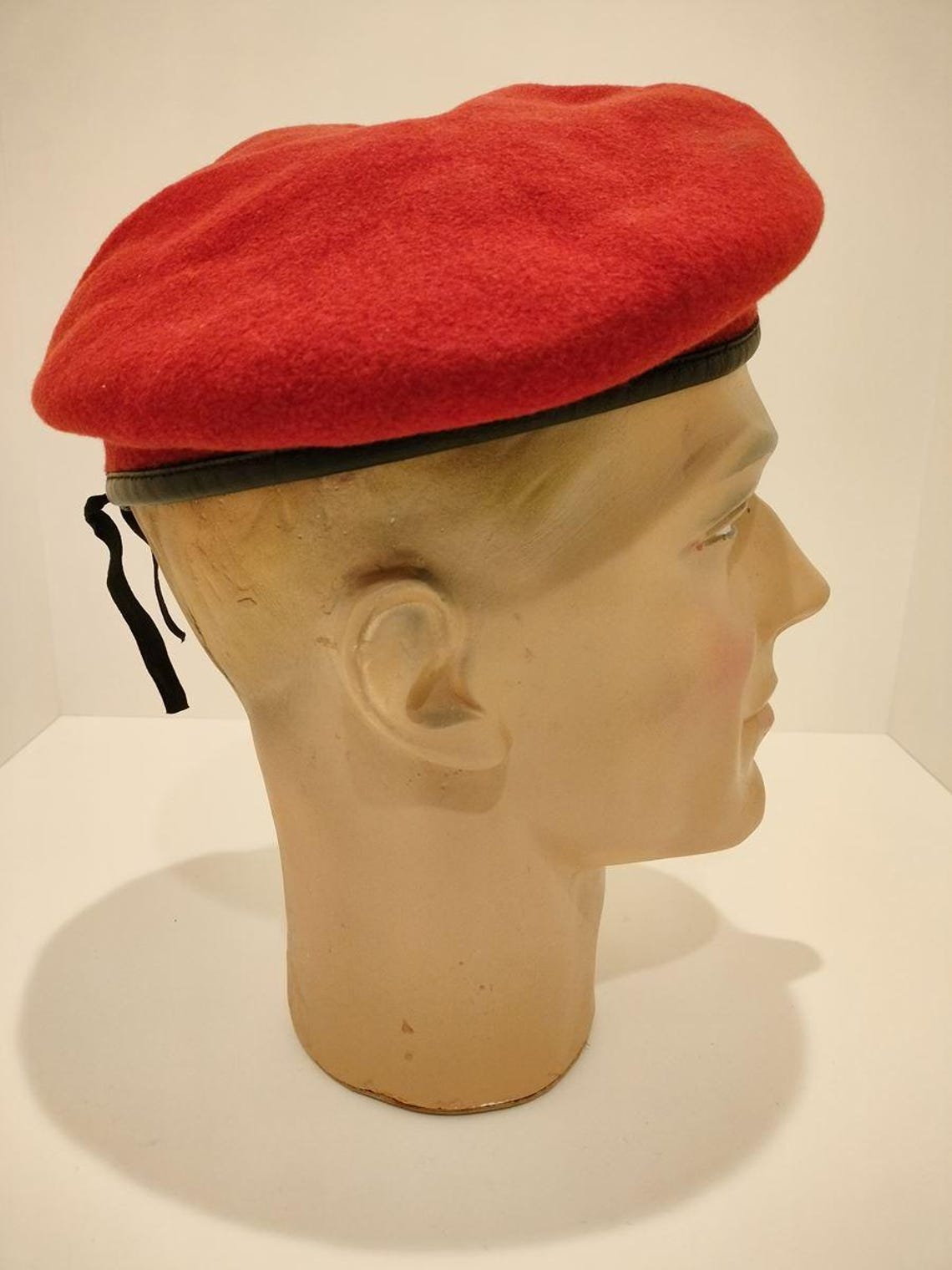 Austrian Military Red Beret • Austrian Army Beret • SLAMA Vienna in ...