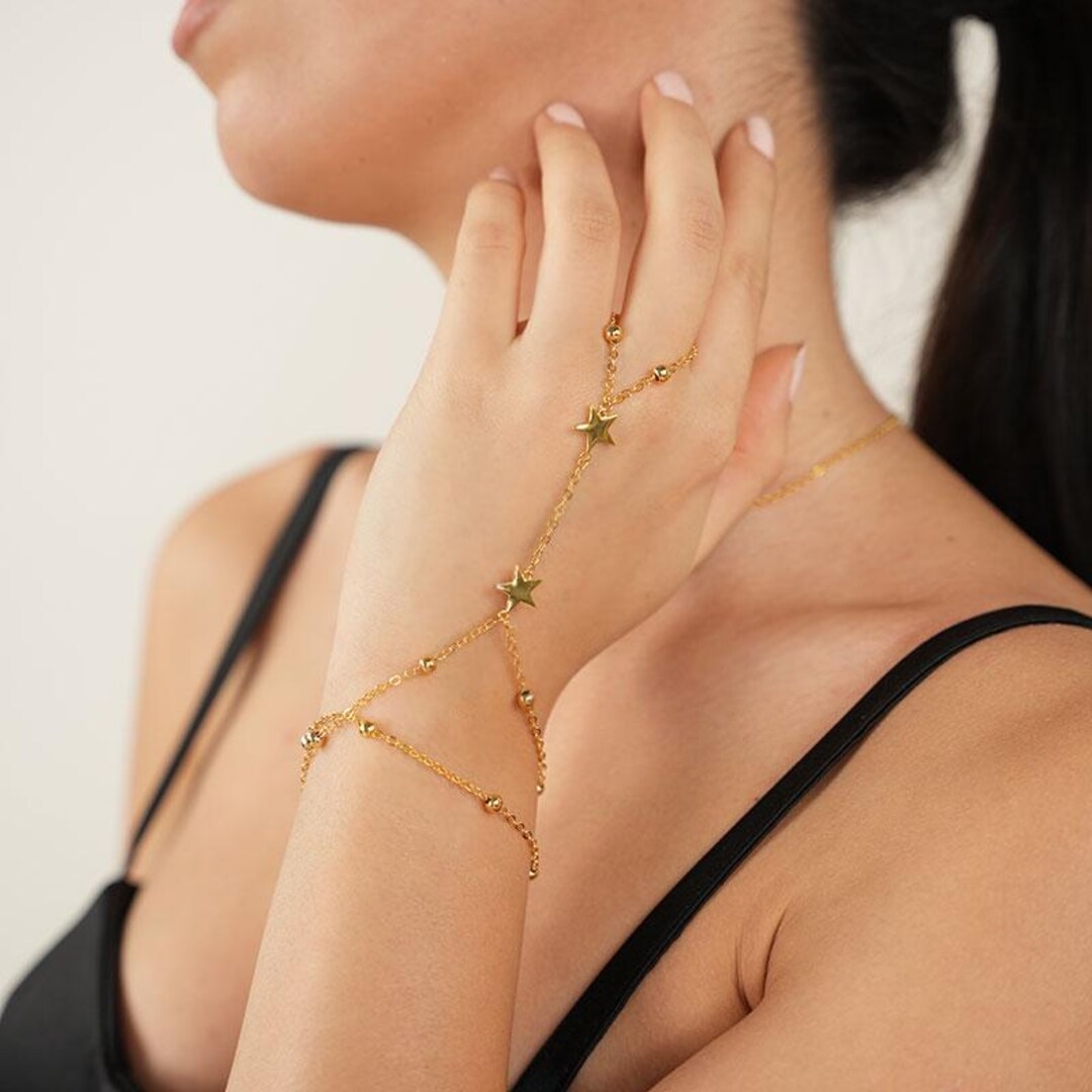 Gold Hand Chain Bracelet, Minimalist Finger Chain Bracelet, Delicate Slave Bracelet, Dainty Gold ...