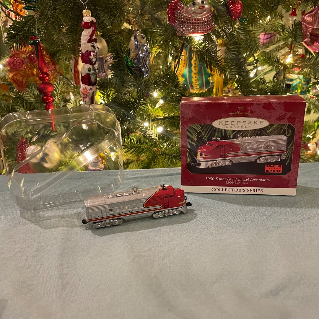 Hallmark Lionel Train 1997 - 1950 Santa Fe F3 Diesel - Second in Series ...