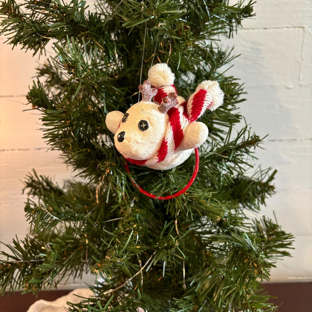 Billy Buttons Hula Hoop Reindeer Ornament - Etsy