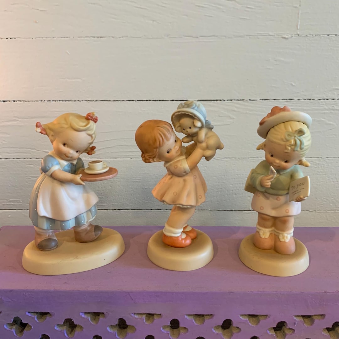 Memories Of Yesterday Figurines