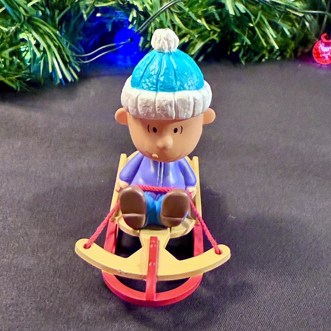 Linus - the Peanuts Gang - Hallmark Keepsake Ornament - No Original Box ...
