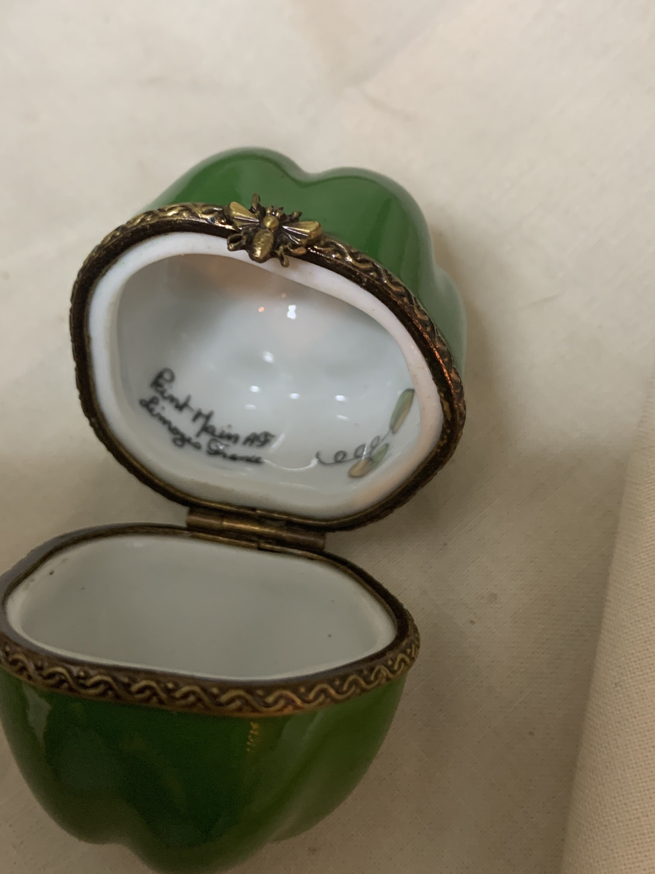 Vintage Limoges Green Bell Pepper Hinged Porcelain Box - Etsy
