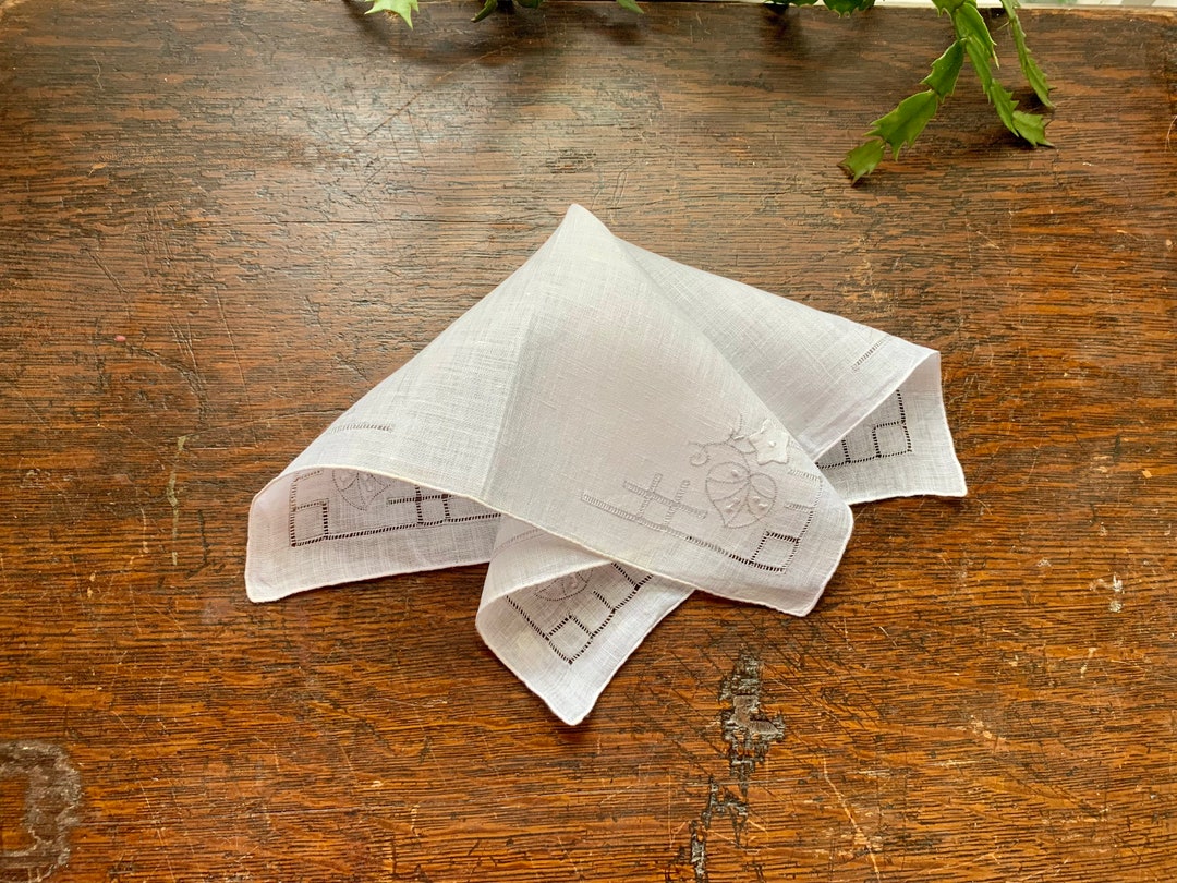 Vintage Linen Pulled Thread Embroidered and Appliquéd Silvery White on ...