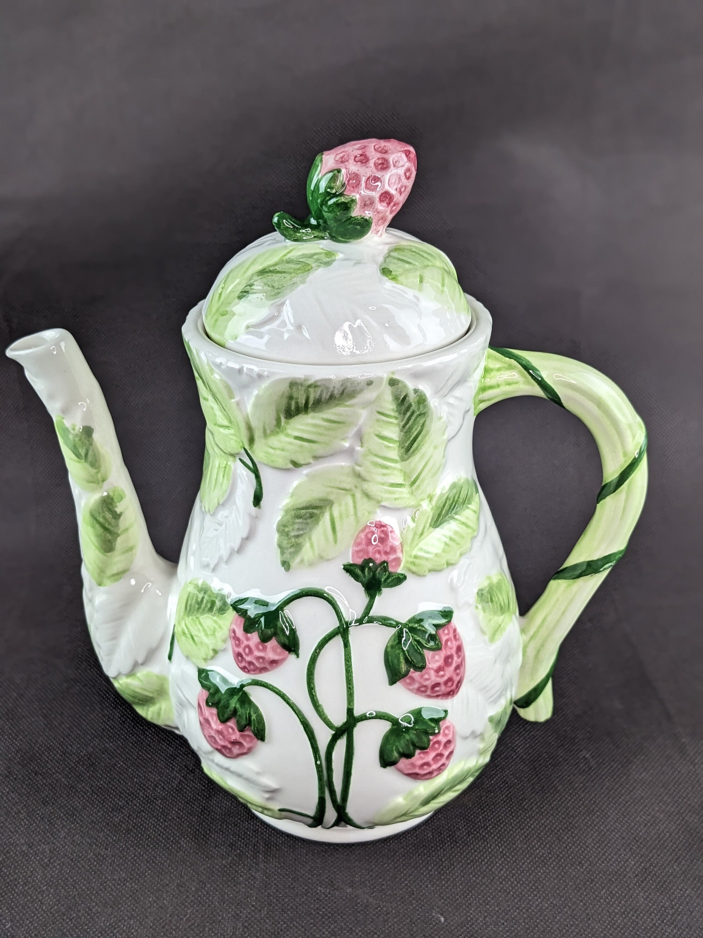 Vtg 1983 SIGMA Tastesetter Strawberry Fruit Green Leaves Majolica ...