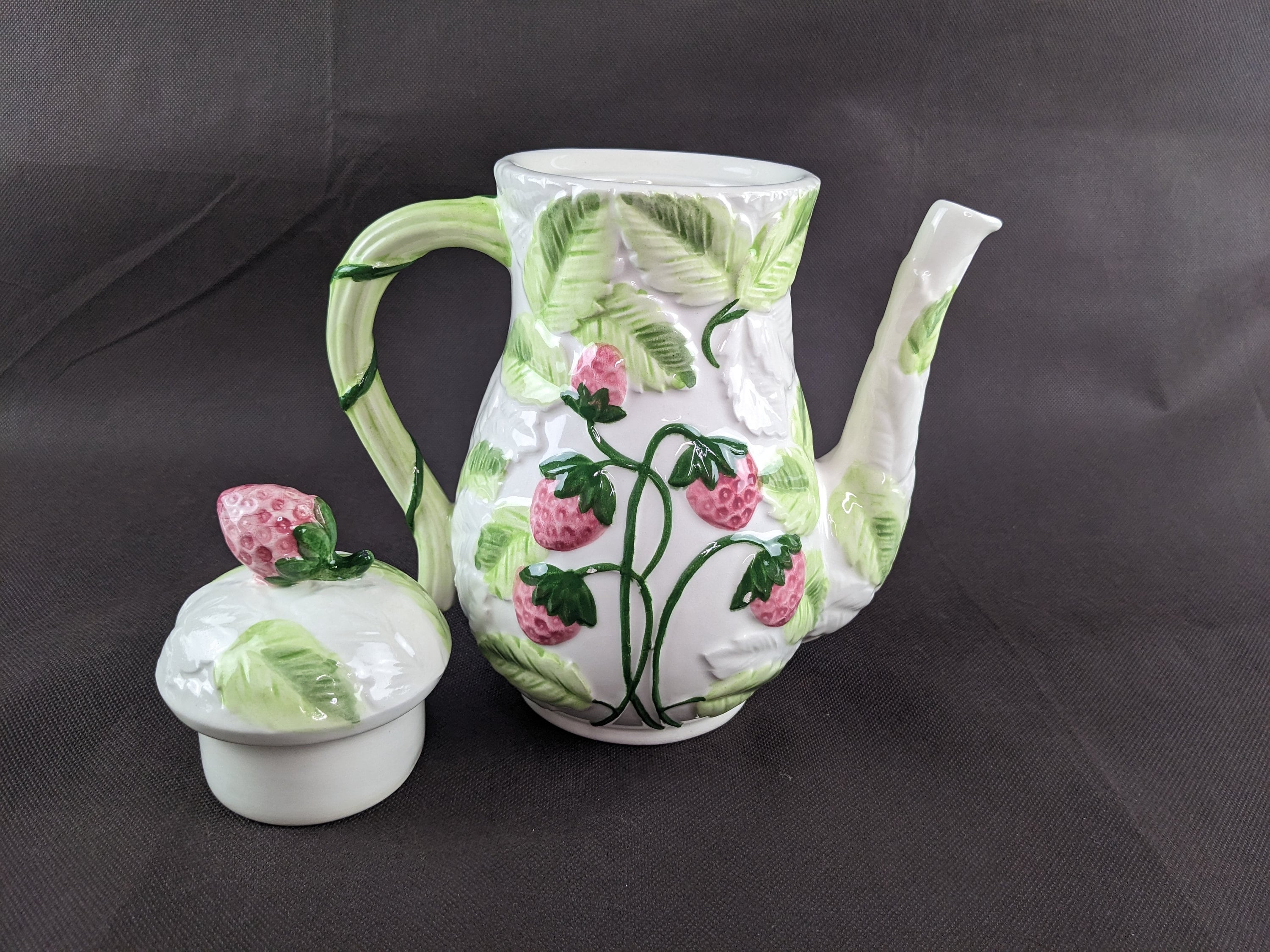 Vtg 1983 SIGMA Tastesetter Strawberry Fruit Green Leaves - Etsy