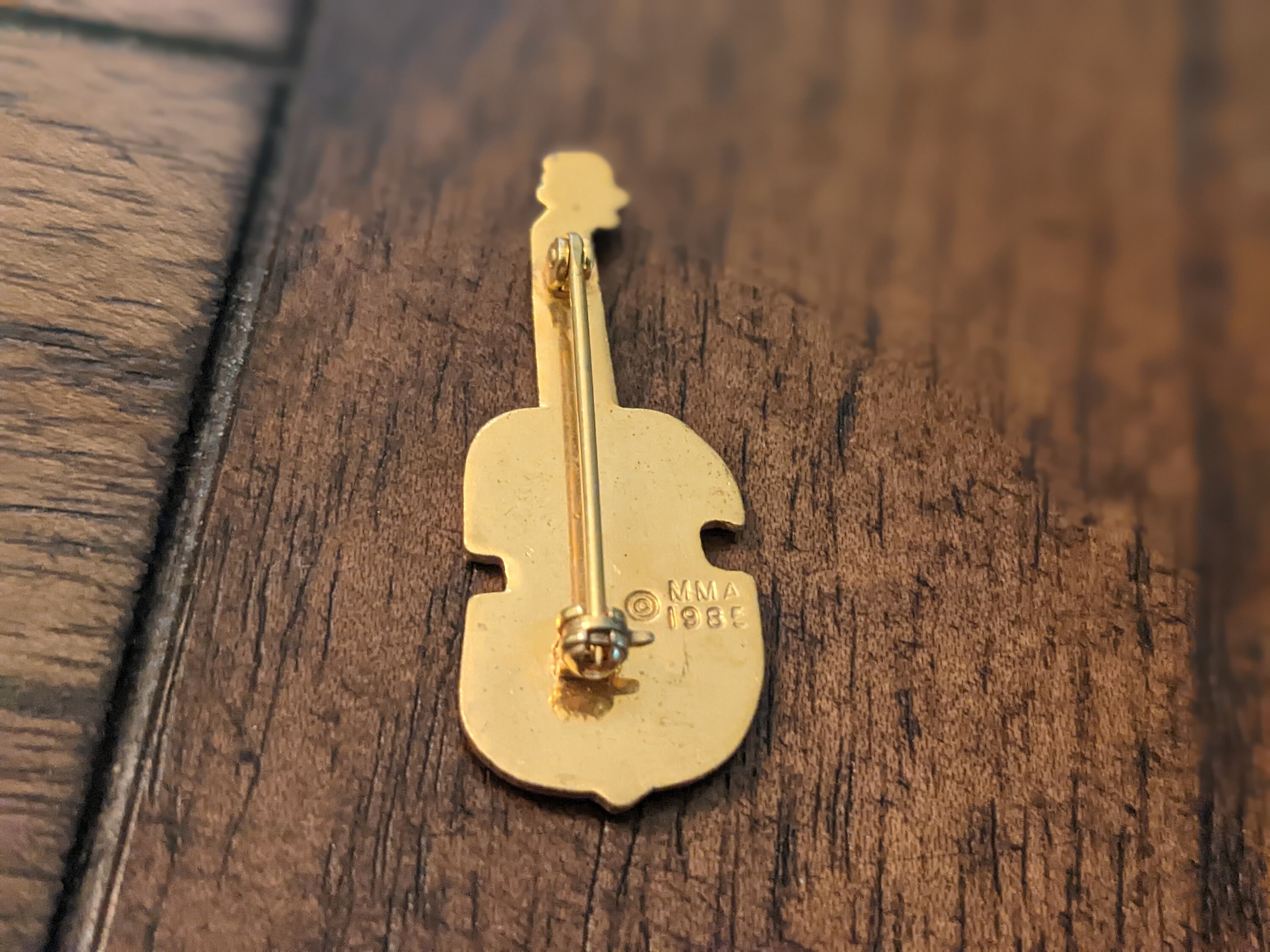 Vintage 1985 MMA Metropolitan Museum of Art Violin Guitar Gold Black ...