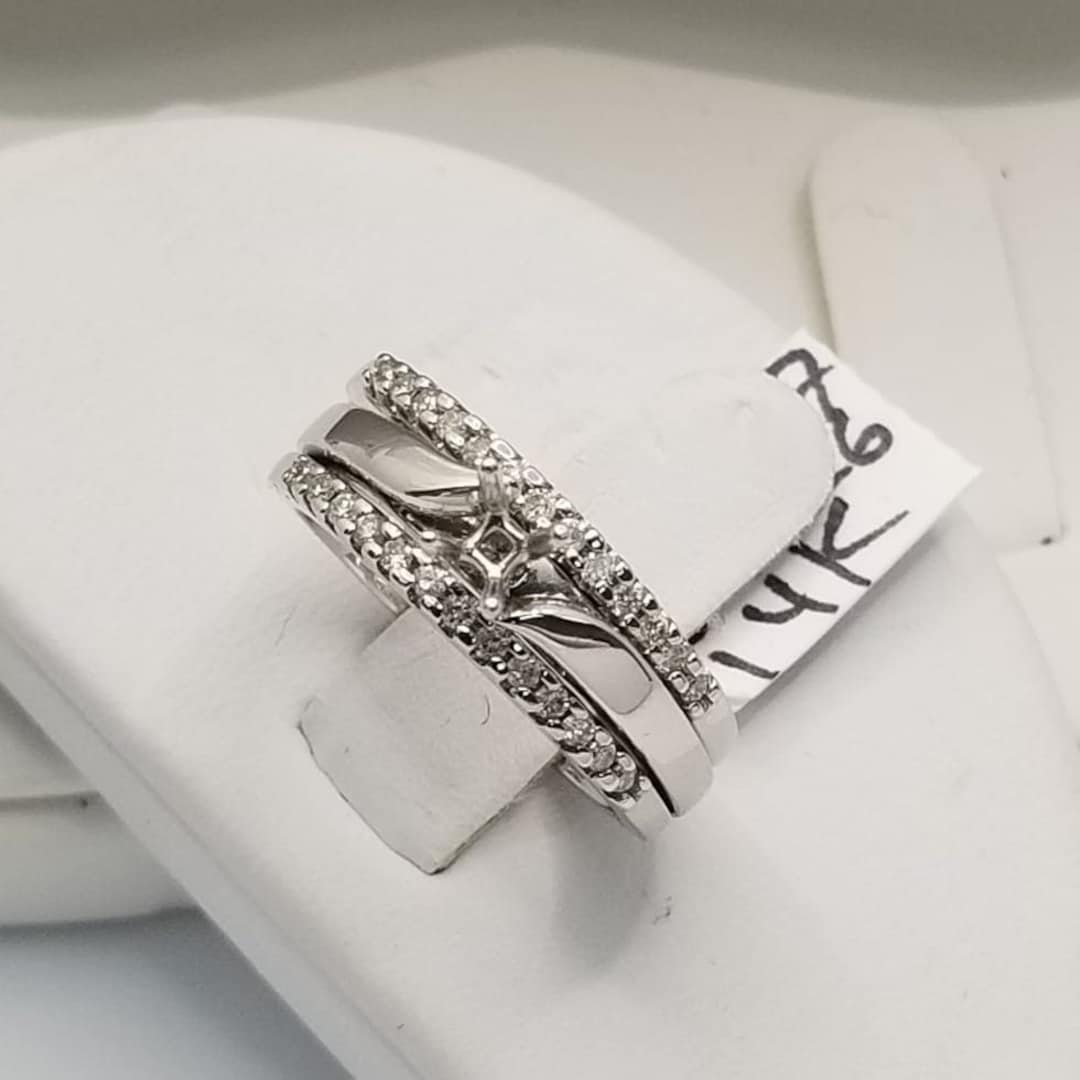 14 Karat White Gold Diamond Interlock Engagement Ring Setting .26 ...