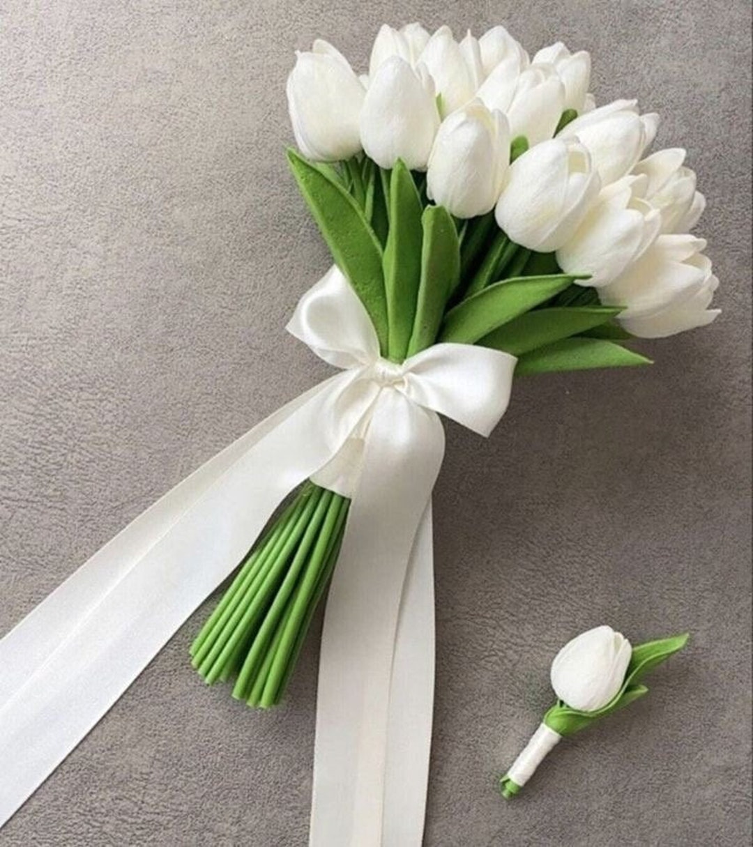 White Bouquet Wet Tulip Bouquet Bridal Bride's Hand Bouquet Tulip Bride ...