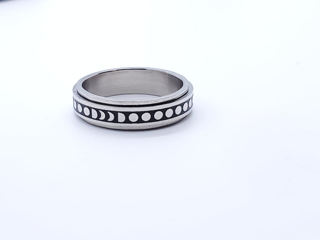 Titanium Moon Phase Spinner Ring - Etsy