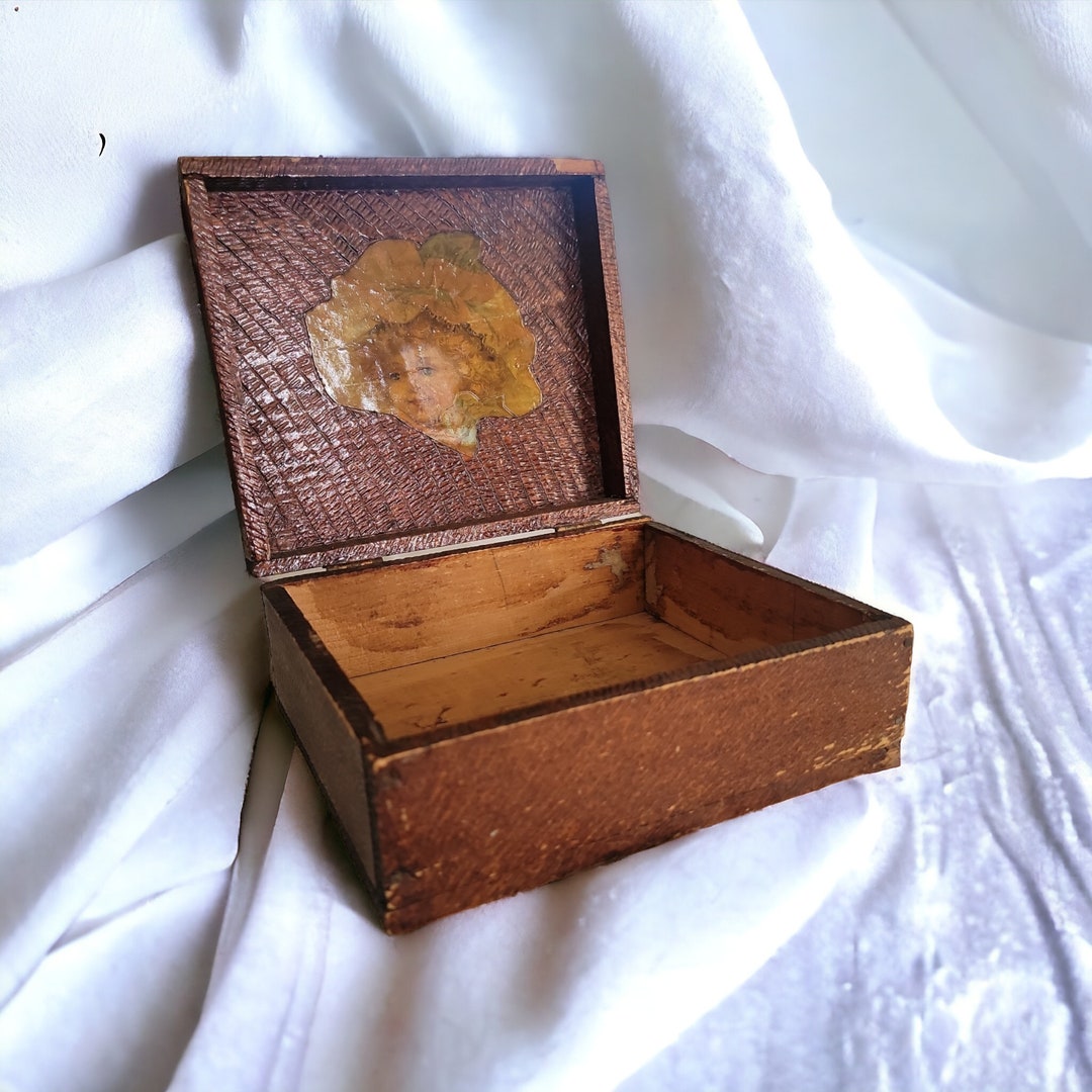 Vintage Pyrography Stash Box - Etsy