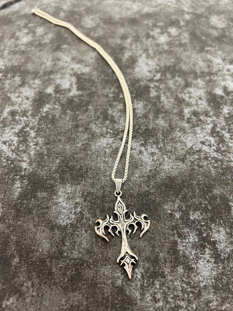 Y2K Gothic Flame Cross Necklace - Retro Biker Cross Pendant Necklance ...