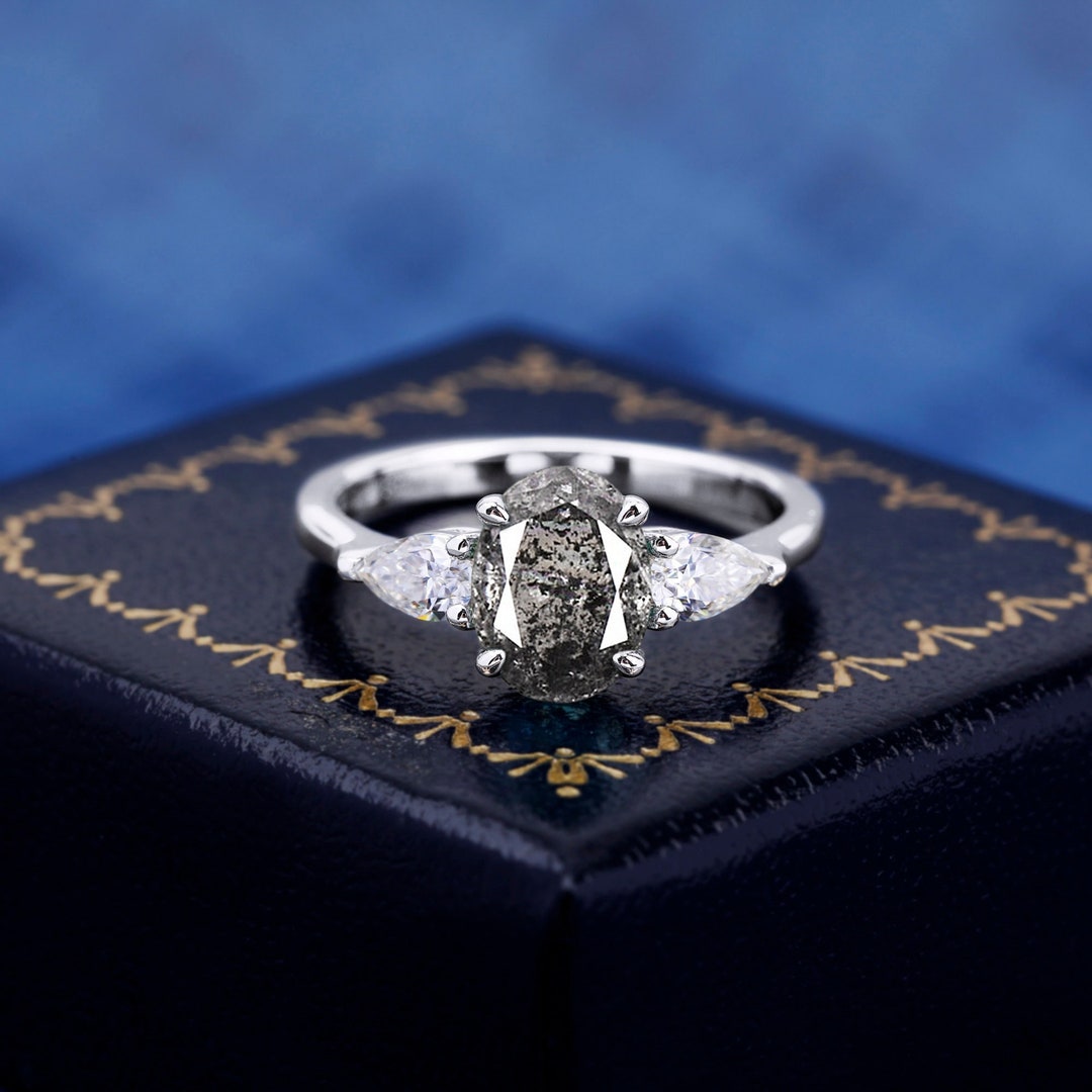 Classic Three-stone Ring Natural Grey Diamond Crystal Ring 18K White ...