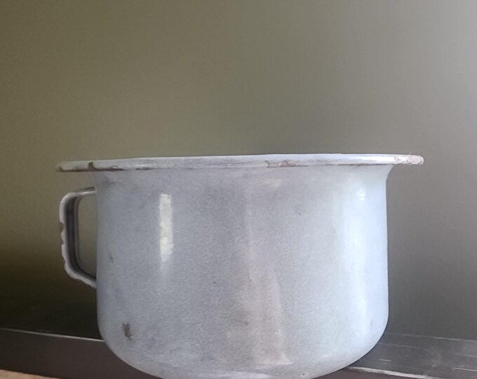 Antique Enamelware Chamber Pot, Antique White Enameled White Pot With ...