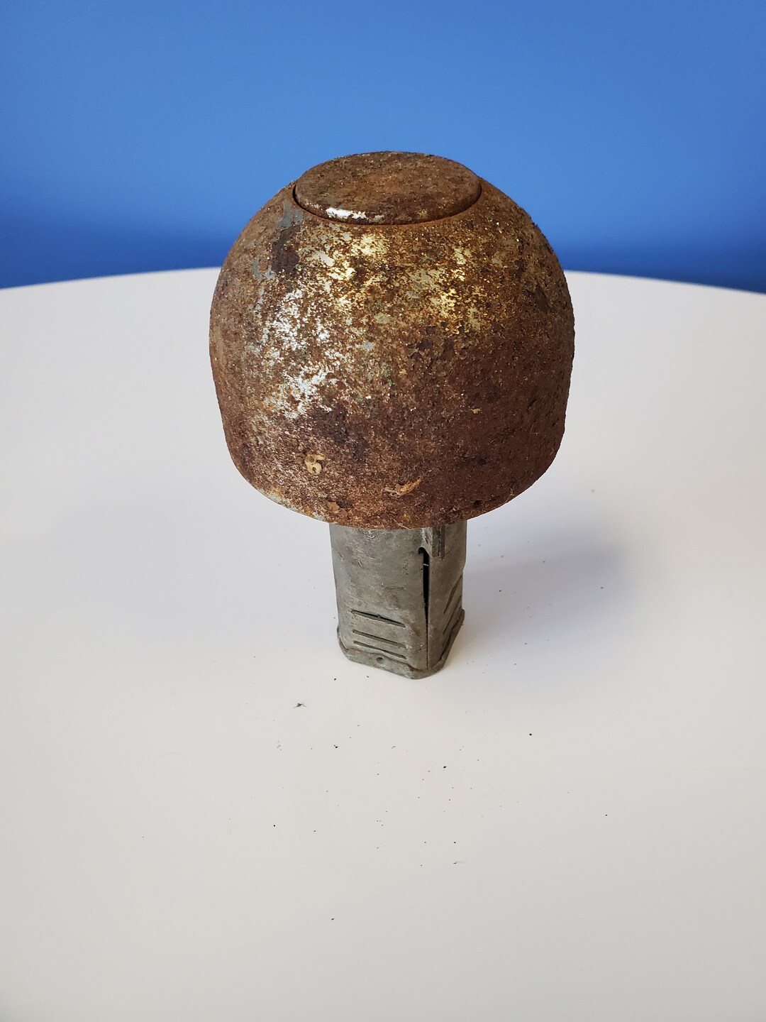 Rusty Old Metal Thing, Thing-a-ma-jig, Rustic Metal Mushroom-like Thing ...