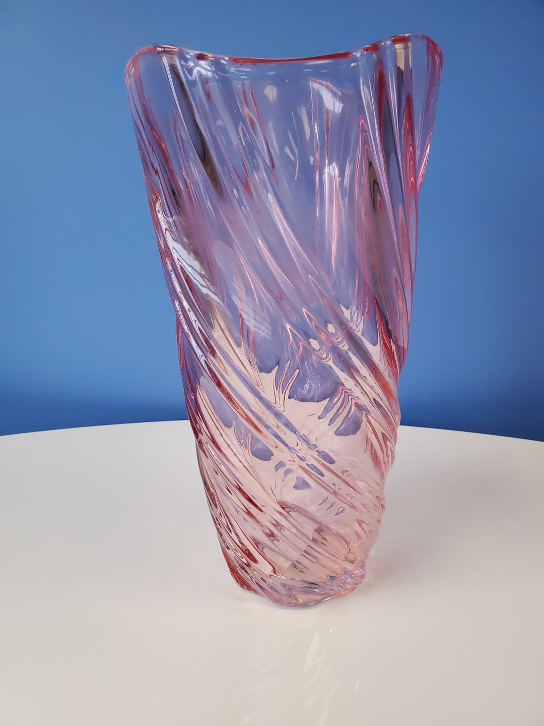 9.5 Inches Tall Clear Pink Glass Vase, Heavy Glass Vase, Wave Pattern ...