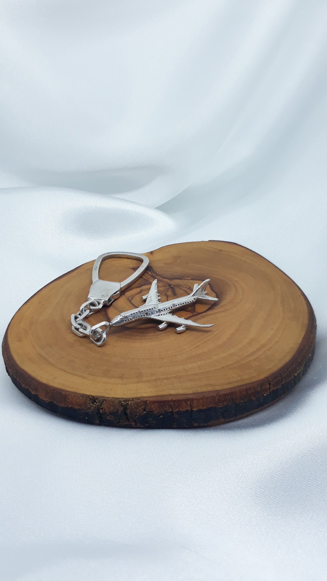 Boeing 747-8 Silver Key Chain - Etsy