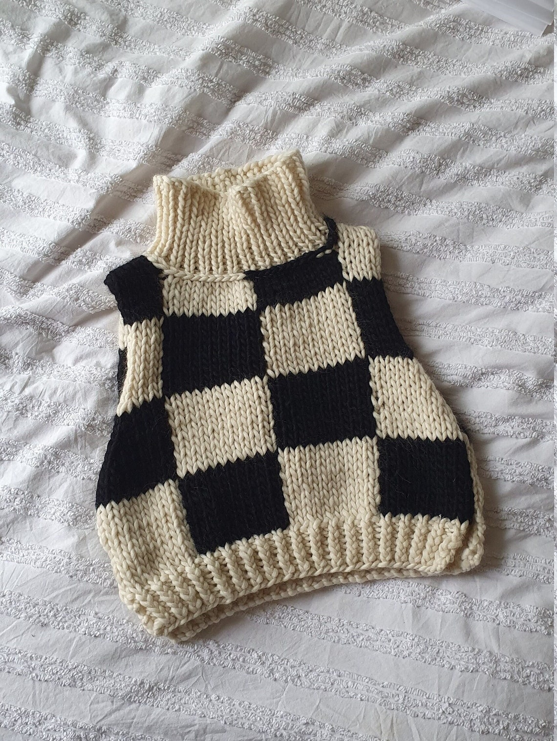The Vibe Check Vest Pattern (super Chunky Polo Neck Sweater Vest) - Etsy
