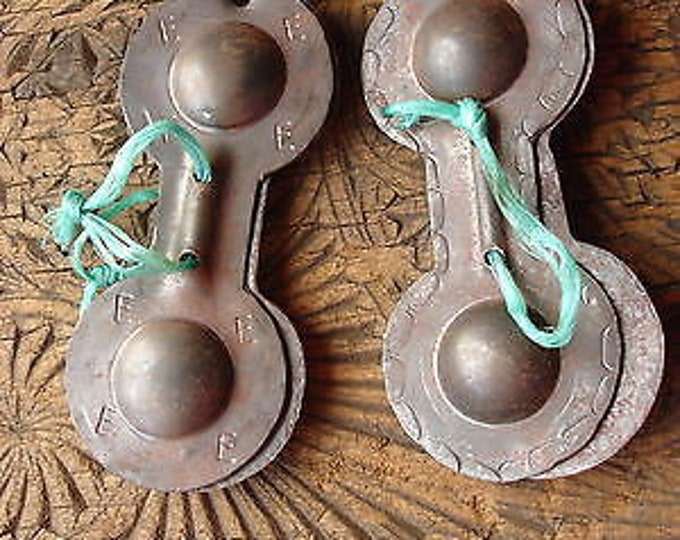 Moroccan Gnaoua Instruments, Gnawa, Soul Music Guembri Bass Gnawa ...