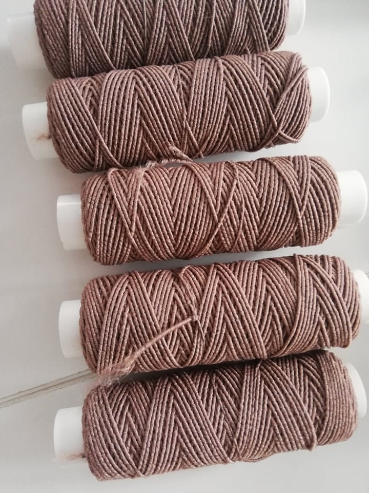 Pack of 2 X Reels 20 Metre 0.5mm Shirring Shearing Elastic Thread ...