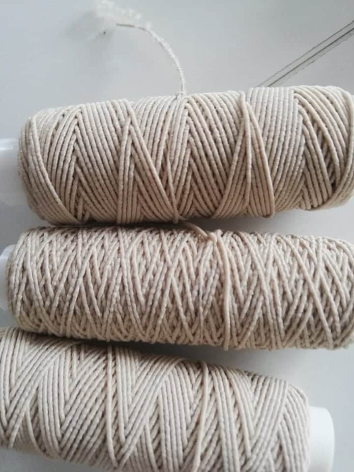 Pack of 2 X Reels 20 Metre 0.5mm Shirring Shearing Elastic Thread ...