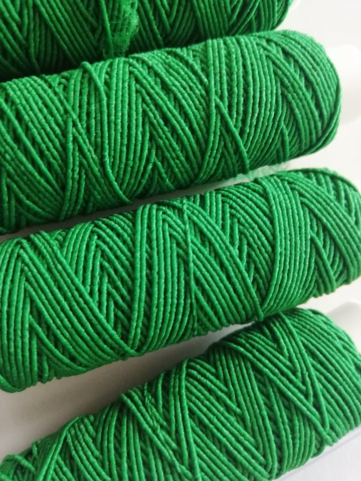 Pack of 2 X Reels 20 Metre 0.5mm Shirring Shearing Elastic Thread ...