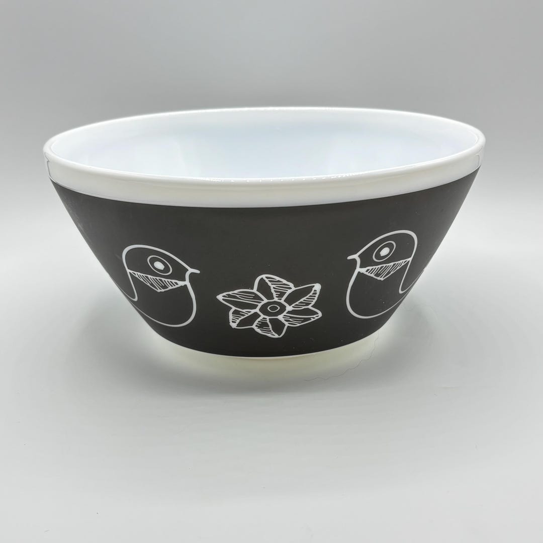 Vintage Charm Mixing Bowl Inspired by Pyrex Birds of A Feather 10 Cup 2 ...