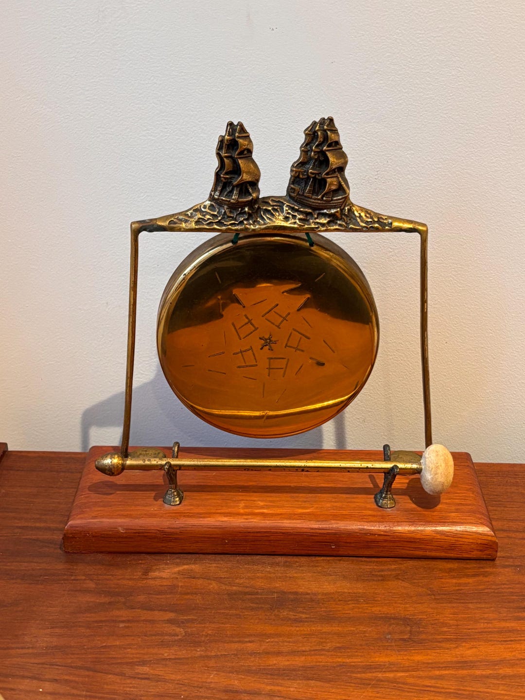 Vintage Antique Nautical Ship Design English Brass Gong Bell on Stand ...