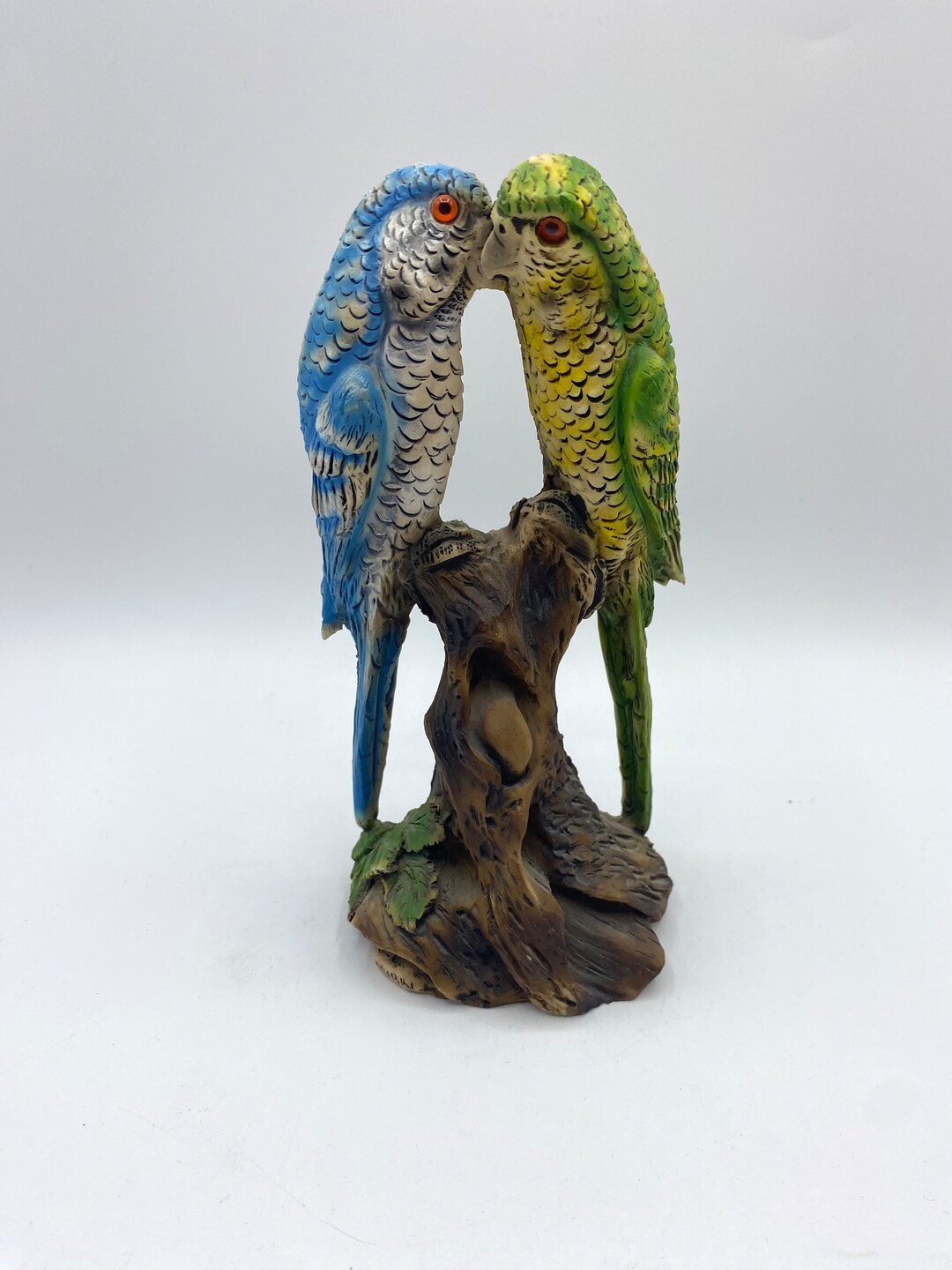 Resin Sculpted Macaw Cuddling Parrots Figurine Standing on Branch With ...
