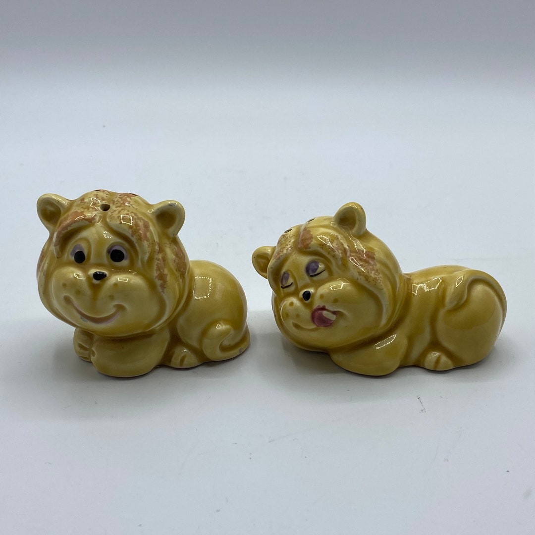Vintage Lion & Tiger Salt and Pepper Shakers: Kitschy Anthropomorphic ...