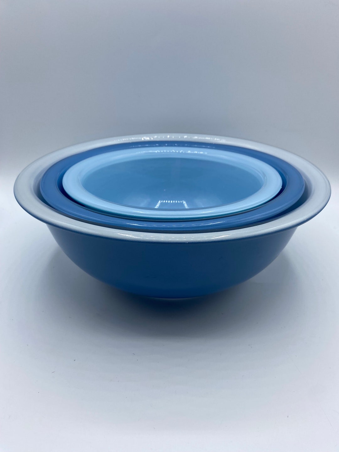 Vintage Shades of Blue Pyrex Clear Bottom Nesting Mixing Bowls Set of 3 ...