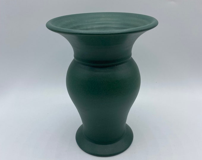 Vintage Matte Green Studio Art Pottery Vase, Chris Colwell Pottery, New ...