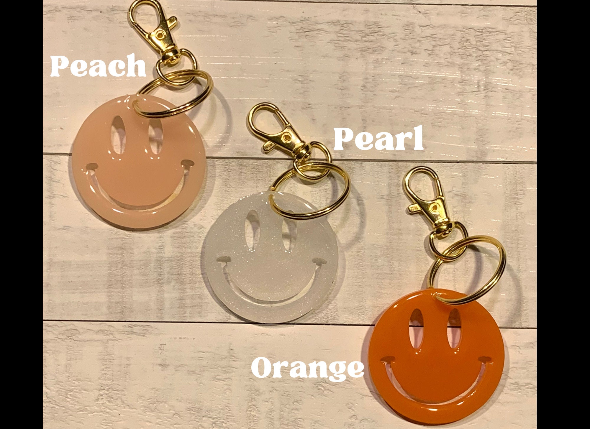 Smiley Face Retro Keychain, Multicolor Happy Face Keychain, Cute Women ...