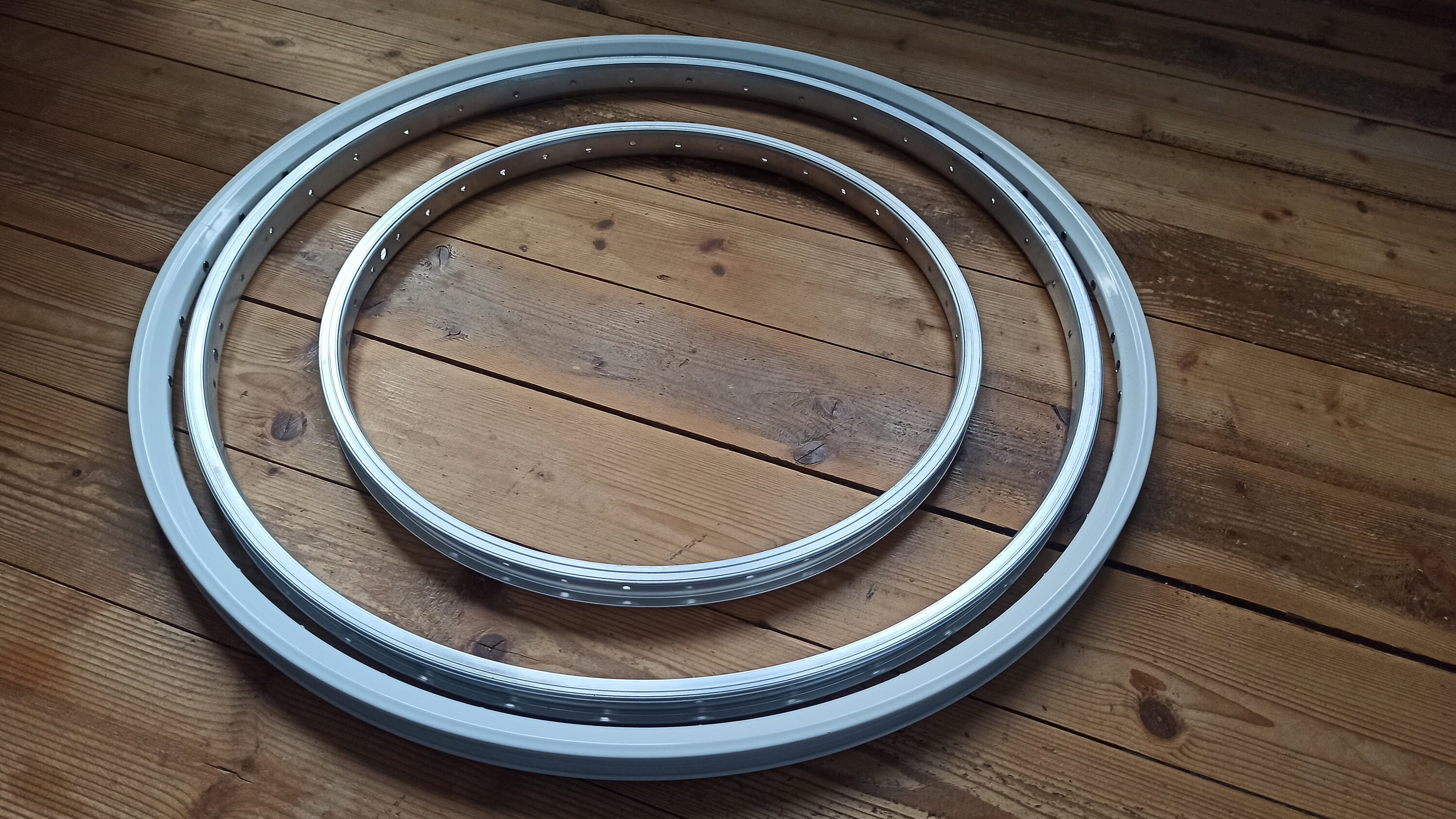 LED Wall Ring Light With Real Aluminum Frame ( 26" / 60 Cm) - Etsy
