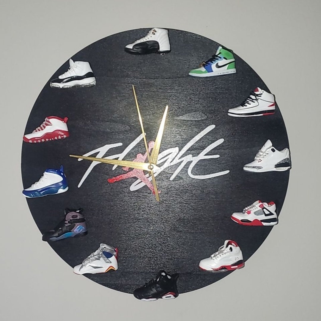 3D Sneaker Wallclock - Etsy