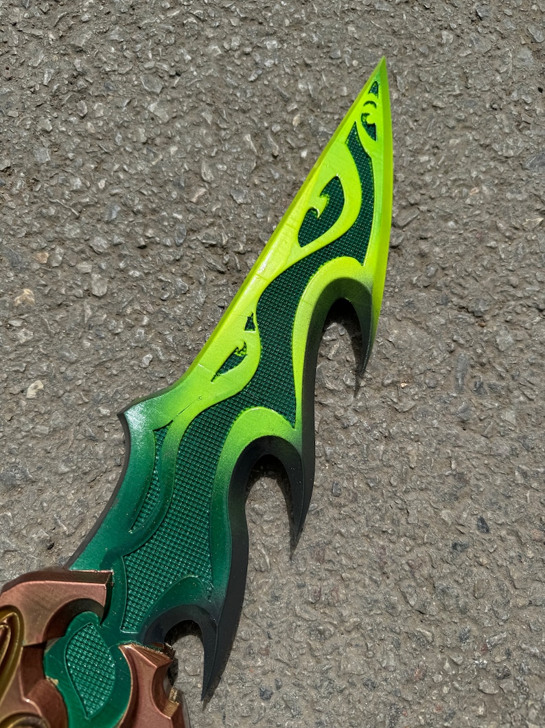 Pyke Dagger From League of Legends Pyke Cosplay Prop - Etsy