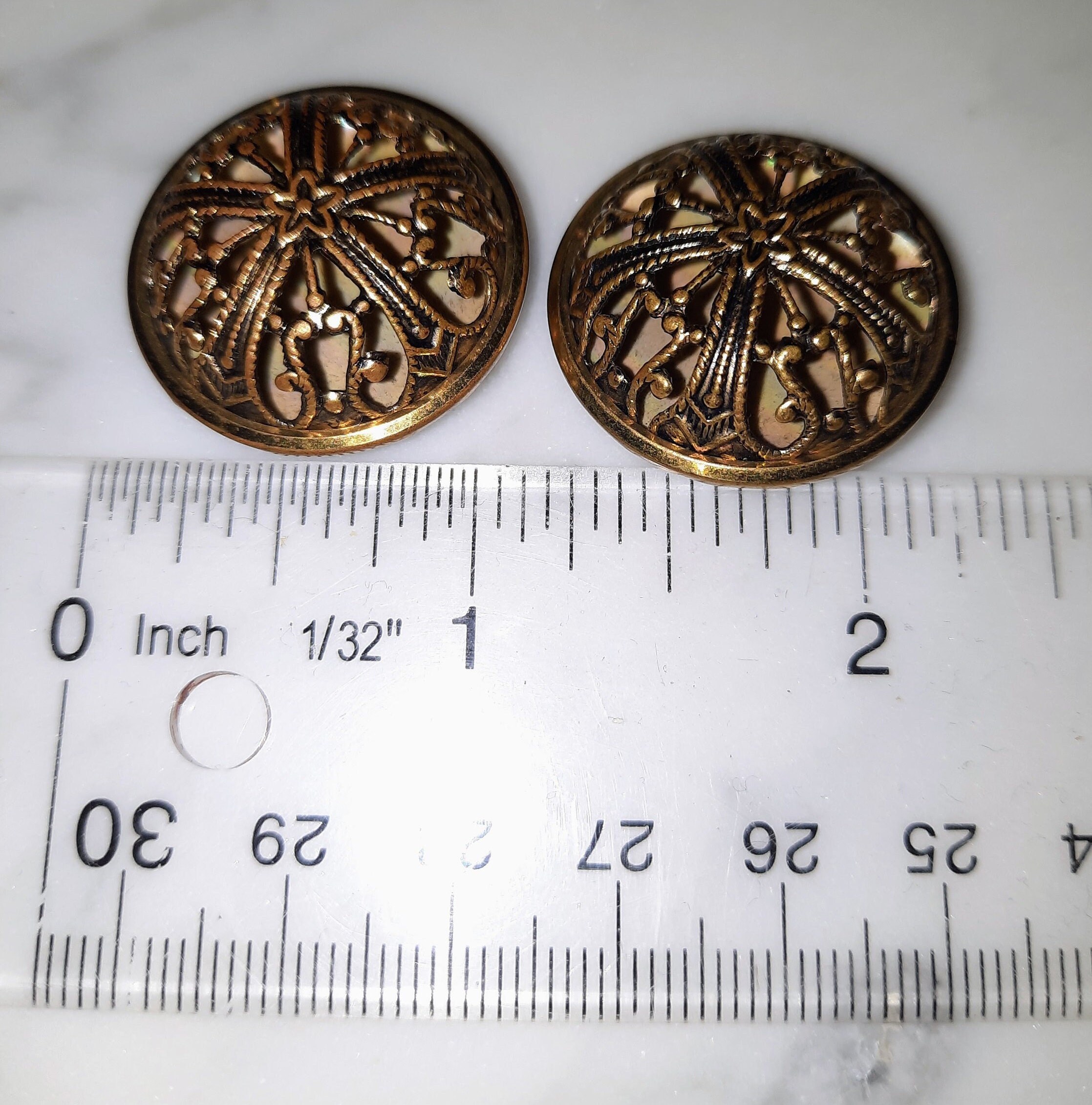 2 Decorative Victorian Era Buttons - Etsy