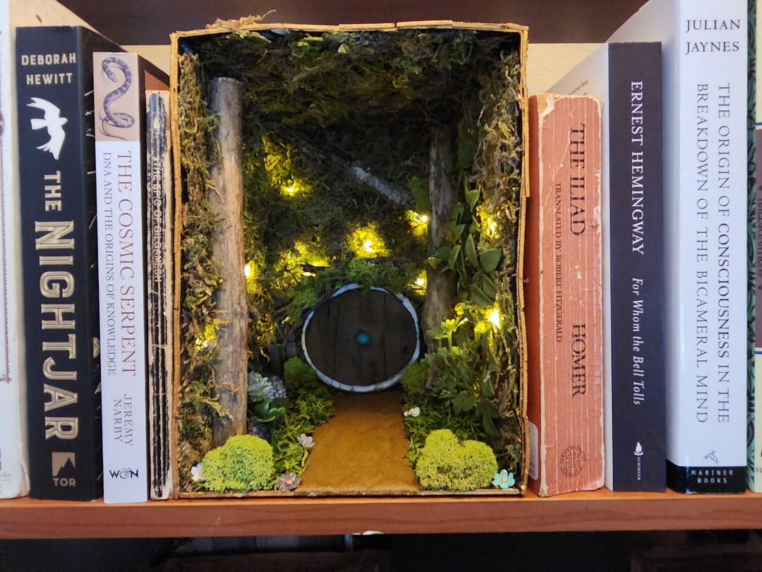 Hobbit Door Book Nook - Etsy