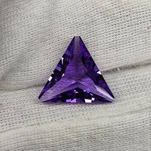 100% Natural Amethyst Gemstone, Triangle Shape, Fantasy Prince Cut, 4. ...