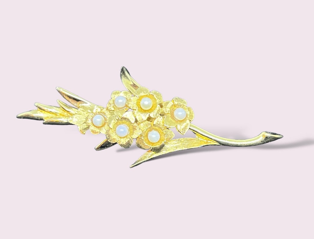 Vintage BOUCHER SIGNED Number Gold & Pearl Gladiolus Brooch Collector ...
