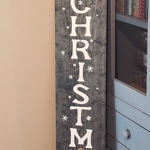 Sweet Christmas Seasonal Christmas Welcome Wood Door Sign Vertical ...