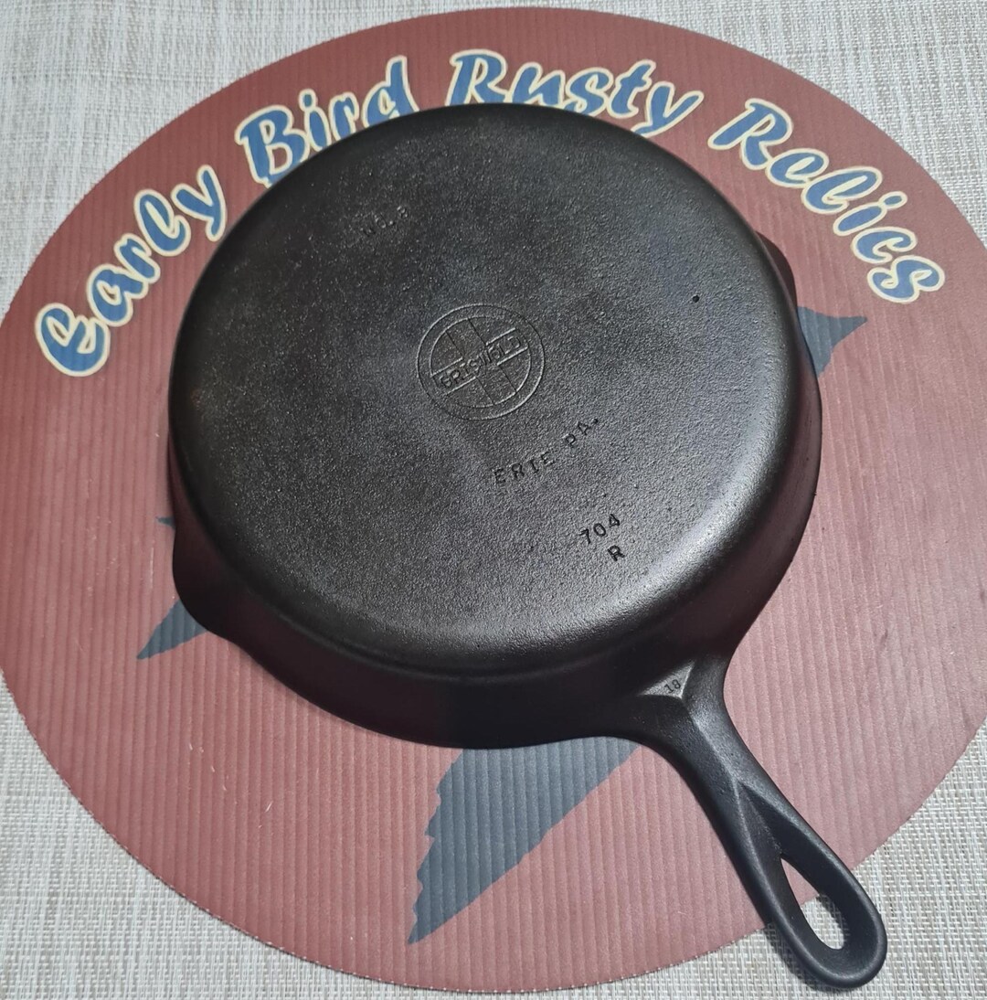 Griswold #8 PN#704 (R Makers Mark) Small Block Logo Cast Iron Skillet ...