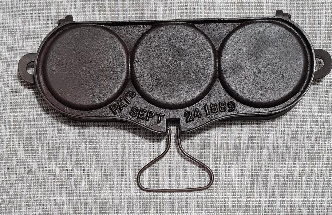 RARE! Sept 24, 1889 Unmarked Three Count Pancake Flipper Cast Iron ...