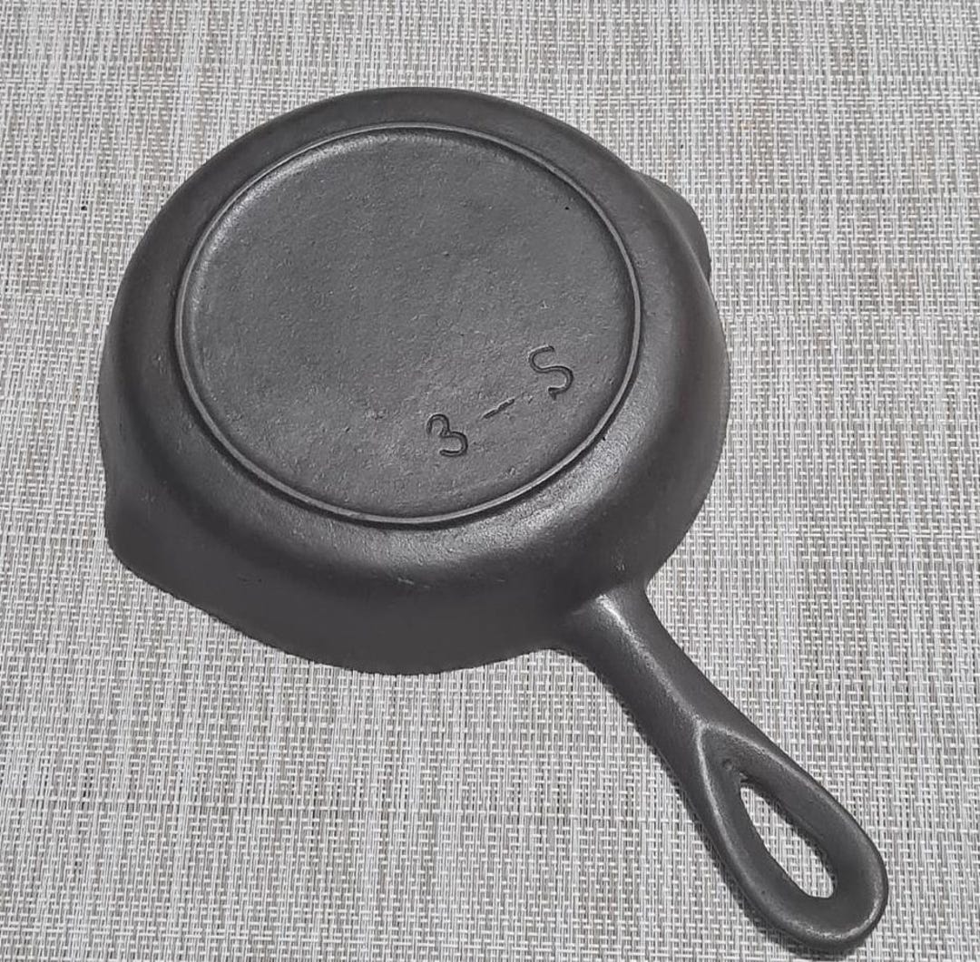 Early Birmingham Stove Range / BSR Cast Iron Skillet #3 "s" - Etsy