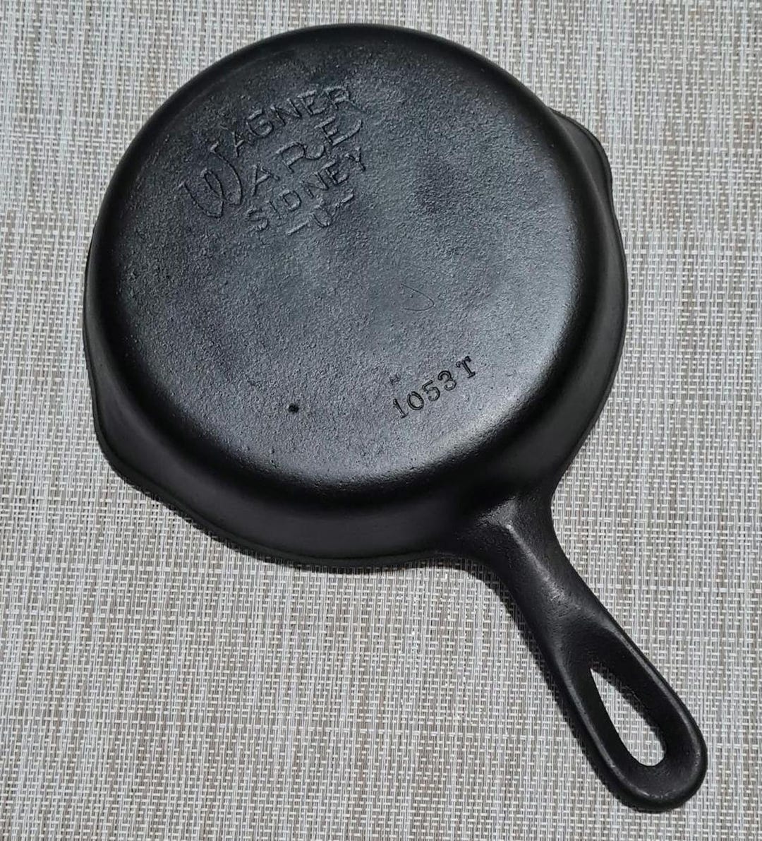 Wagner Ware 3 Stylized Logo Cast Iron Skillet P/N 1053 T Circa 1930 to ...