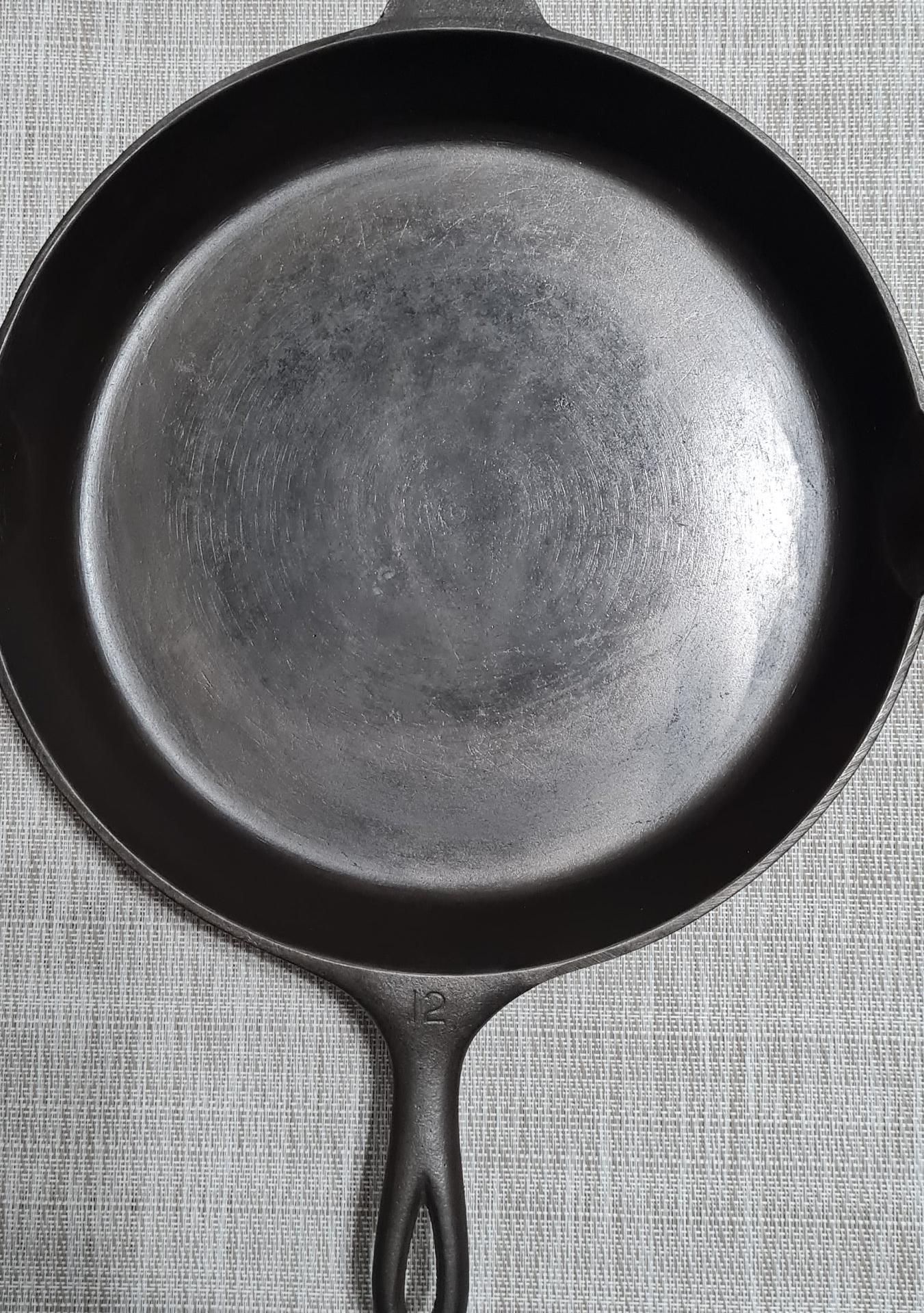 Wagner Ware 12 Skillet W/ Stylized Logo, 1062. - Etsy