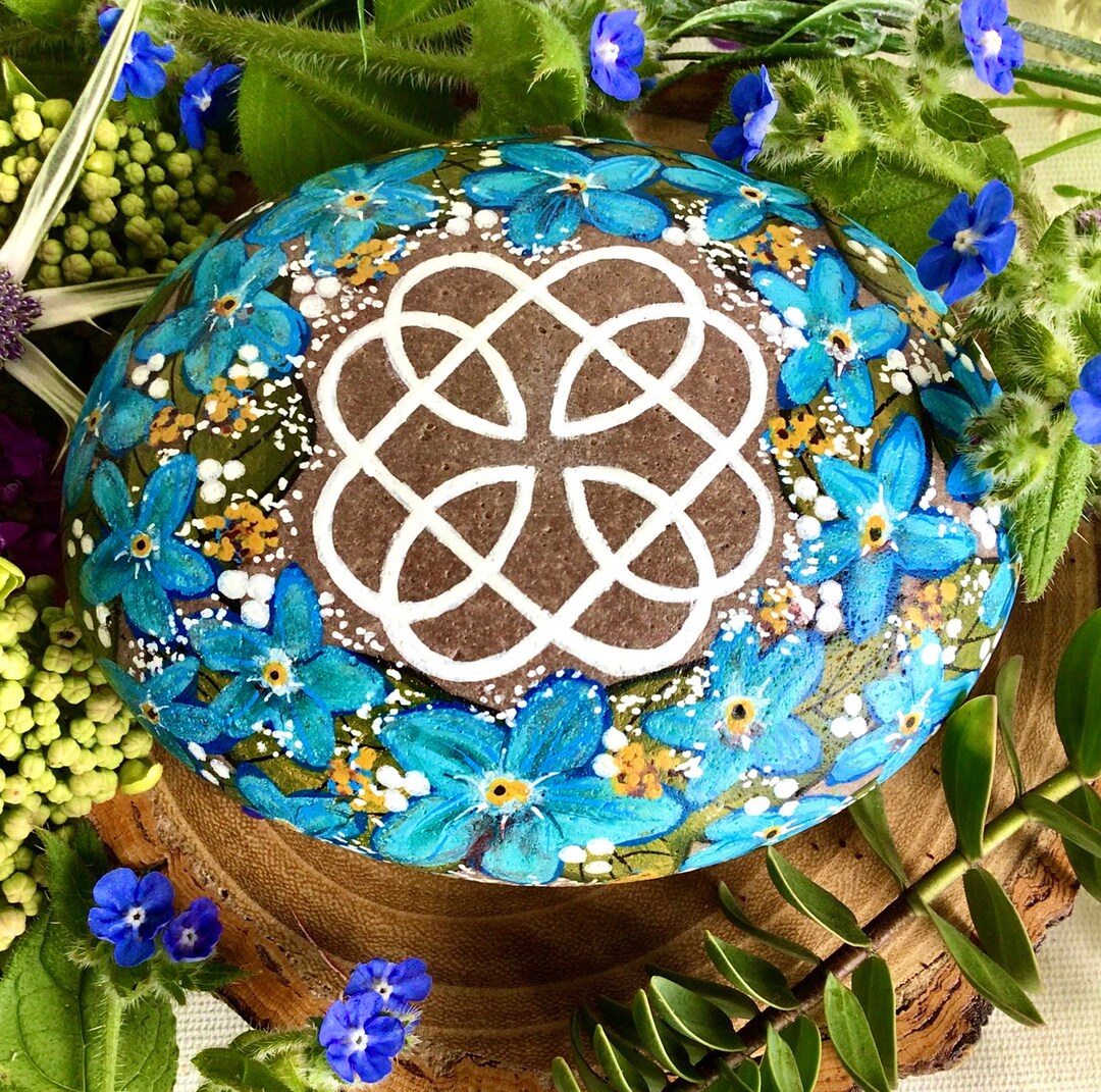 Forget Me Not Scottish Oathing Stone for Weddings or Anniversary. Hand ...