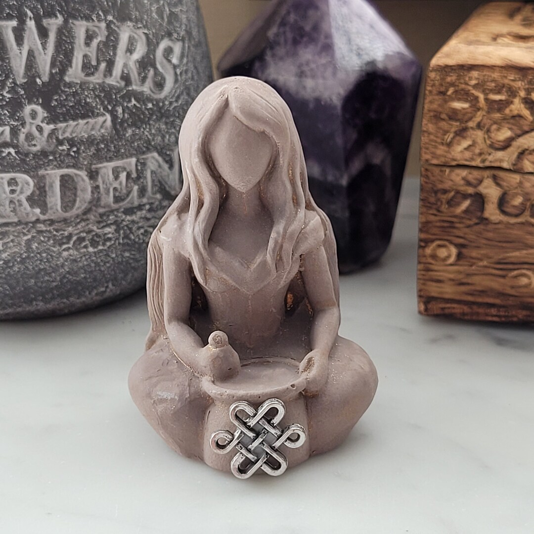 Cerridwen Goddess Statue With Cauldron - Gypsum Statue - Goddess ...